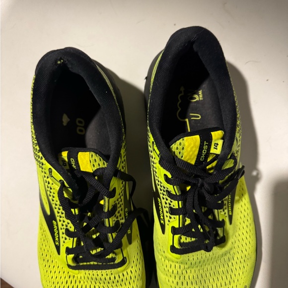 Brooks | Shoes | Brooks Bright Yellow Running Shoes With Black Details ...